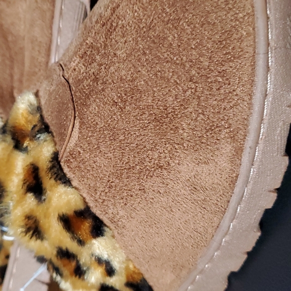 Shoes | Womens Leopard Print Slippers | Poshmark